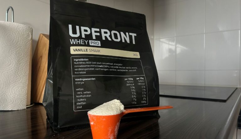 Upfront Whey PRO review: Dit viel me op | MuscleMeister